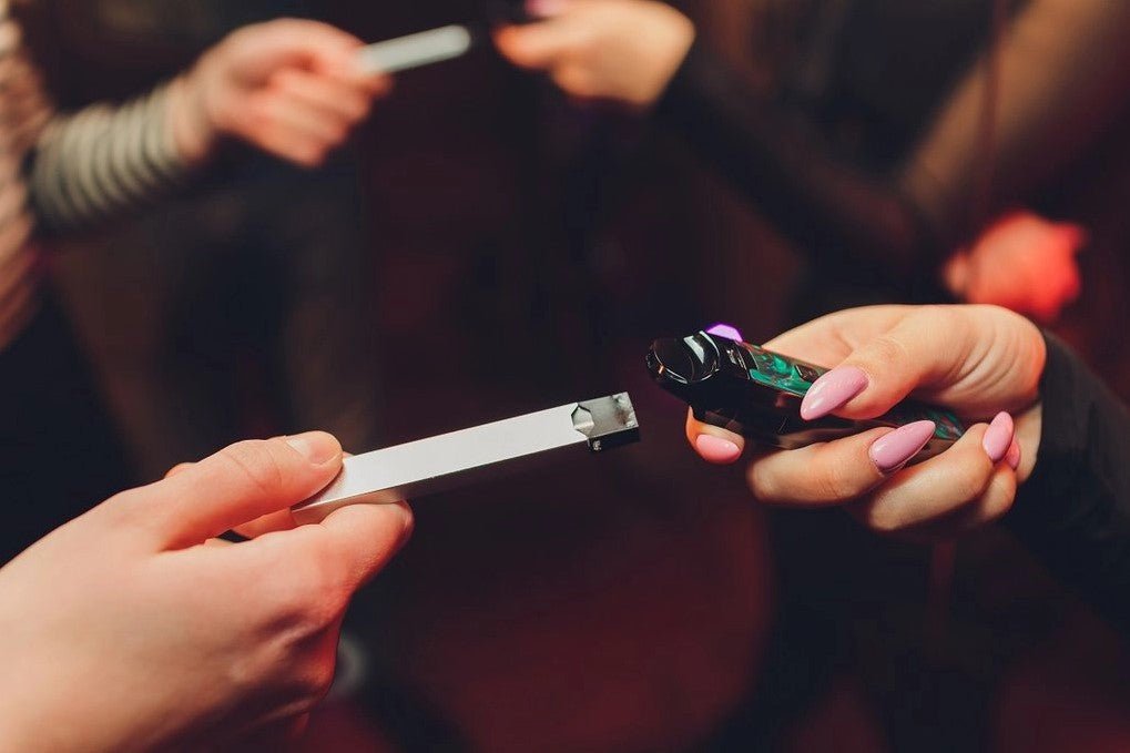 The Complete Guide to Recharging a Disposable Vape: Revealing the Tric ...